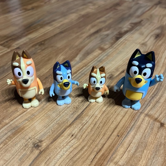 Bluey | Toys | Bluey And Family 253 Posable Figures Chilli Bandit Bingo ...